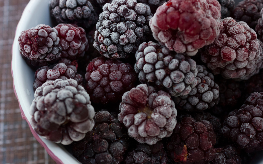Frozen Blackberries: 5 Delicious Ways to Use Them in Your Recipes - My ...